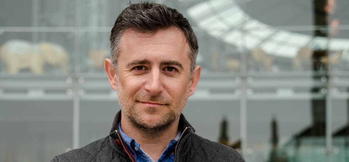 TV astronomer Mark Thompson to prepare for world record attempt at ...